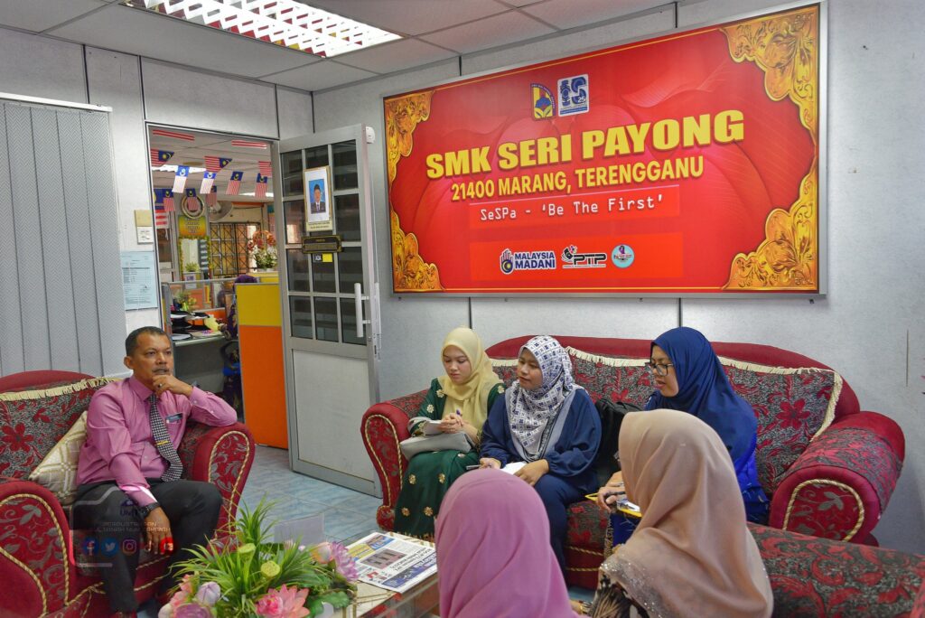 Perbincangan Program Pusat Sumber Sekolah Kolaborasi Perpustakaan ...