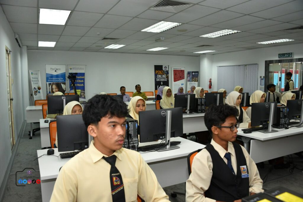 Bengkel Asas Pengurusan Pusat Sumber Smk Seri Payong, Marang Kolaborasi ...